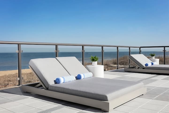 Romantic Beachfront Stay! Bayview Suite W/ Pool! - Virginia Beach, VA