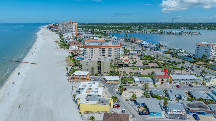 Seashell Oasis #A-1 Your Perfect Beach Getaway - North Redington Beach, FL