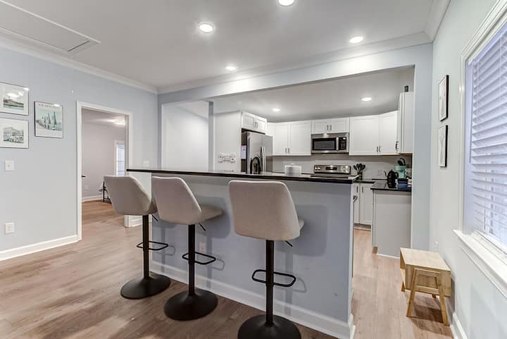 7th Street Retreat In Historic Downtown Wilmington - Wilmington, NC