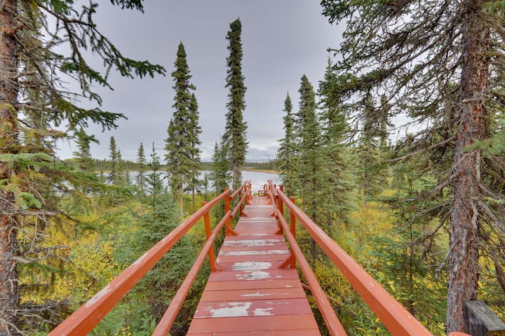 Fish, Hike & Explore: Lakefront Cabin In Soldotna - Sterling, AK