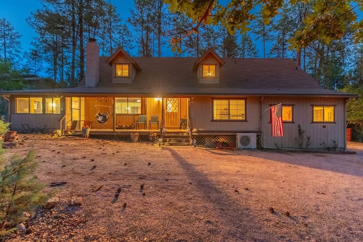 Spacious 8-bedroom Cabin Getaway In Pine - Pine, AZ