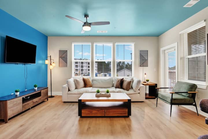 Stylish 2br Retreat In Pooler W/ Modern Comfort - Pooler, GA