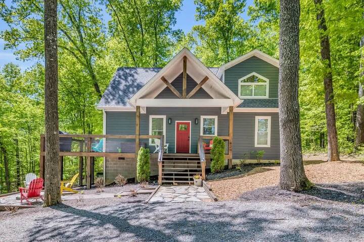 Lake House Near Two Marinas + Boat Parking - Smithville, TN