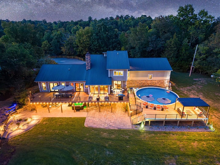 Bourbon Trl Luxury Lodge*pool*spkez*hottub*gamerm - Bardstown, KY