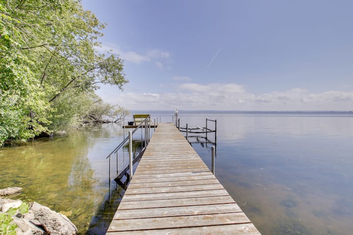 Lakefront Home W/dock Near Fond Du Lac - Fond du Lac, WI