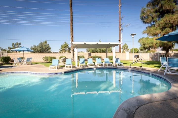 2 Bedroom Suite | Kitchen | Pool | Free Parking - Coachella, CA