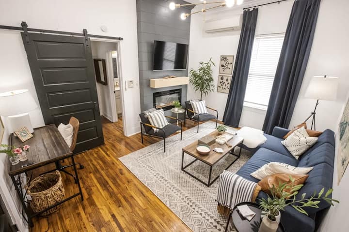 Lafayette Getaway: Downtown House With Free Parkin - Lafayette, LA
