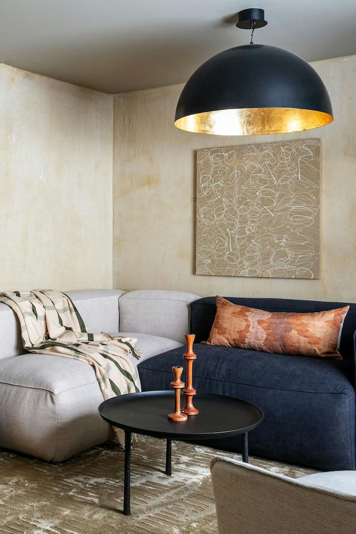 King Bed, Living Area & Private Porch - Stowe, VT