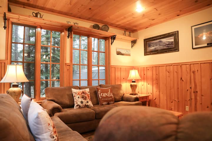 Wallowa River House Retreat - Wallowa Lake, OR
