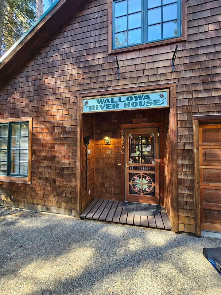 Wallowa River House Retreat - Joseph, OR