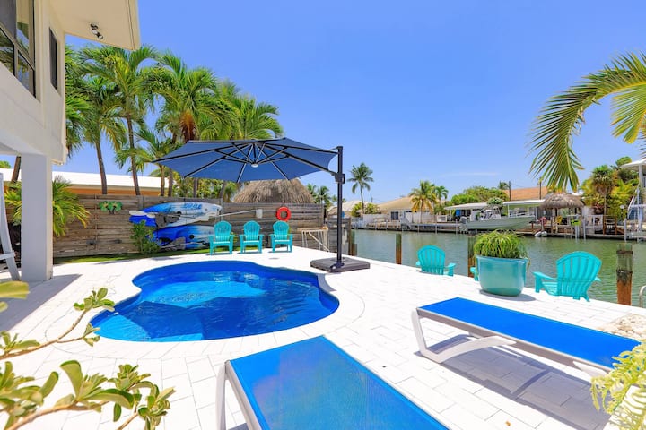 Seaside: Waterfront 2br Duplex, Heated Pool, Dock - Key Colony Beach, FL