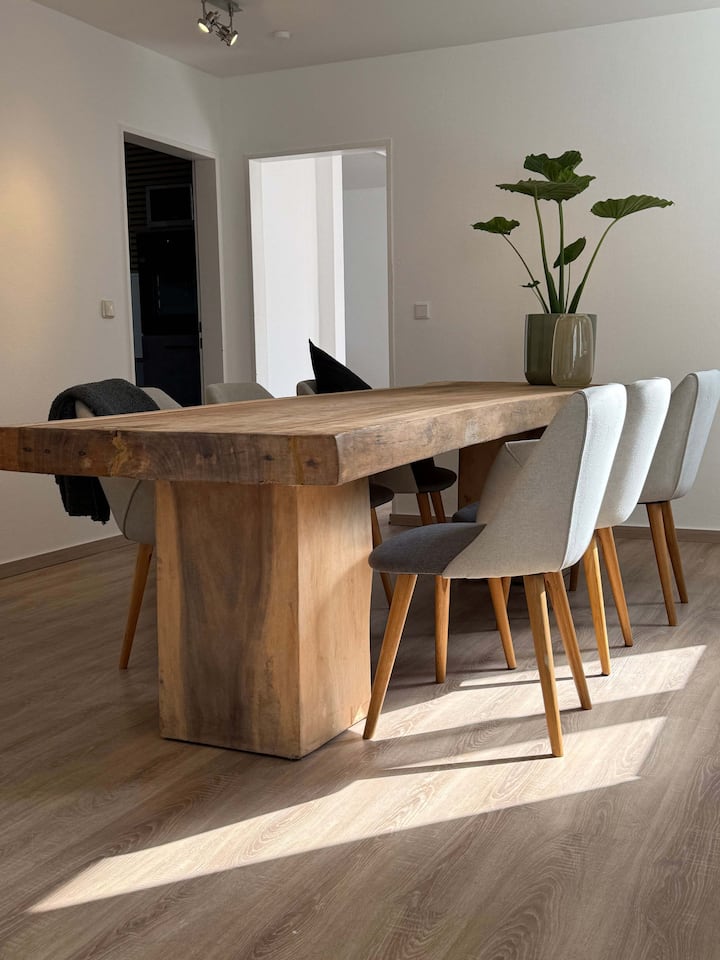 Nooqa: Comfort Riverside Home – 160 M², 2 Floors - Cologne