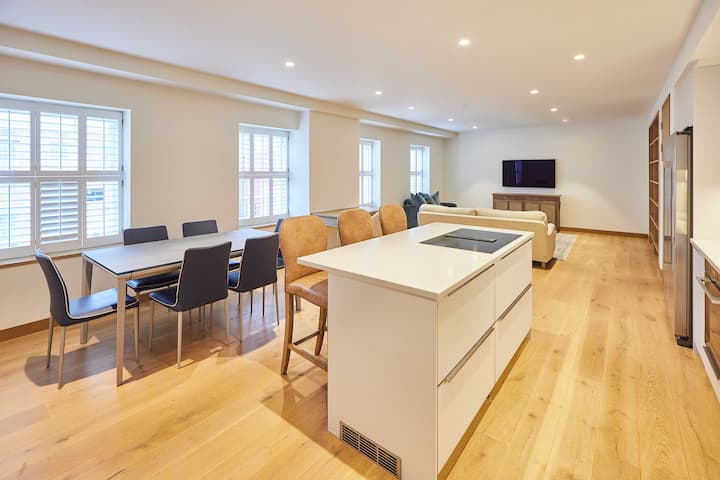 Host & Stay | Thames Apartment - Slough