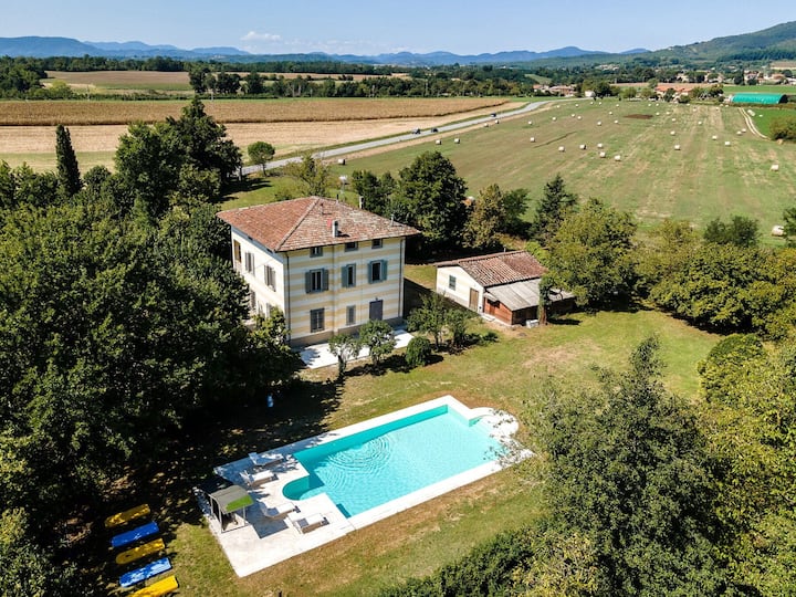 Magnifique Maison De Vacances Privée Avec Piscine - Italië