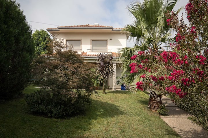 Maison Spacieuse Avec Jardin Et Spa Proche Porto - Rebordosa