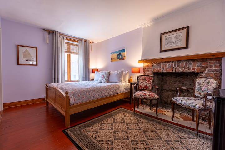 Le Foyer D'antan (3-1116) - Quebec City