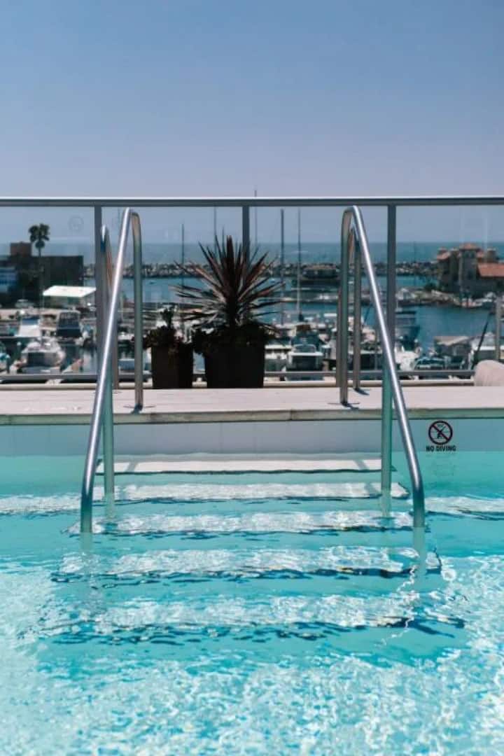 Near Redondo Pier | Rooftop Spa Pool + Restaurant - Redondo Beach, CA
