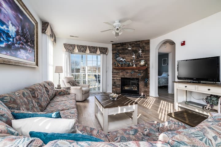 Dogfriendly (Only 1) Bayside Condo W/ Pool & Gym - Bethany Beach, DE