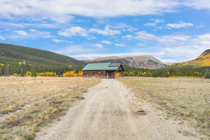 Streamside Chalet - Alma, CO