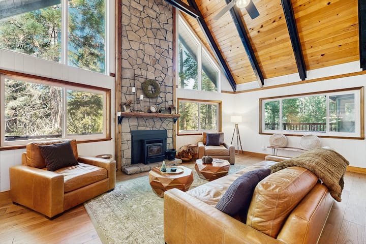 4br Home W/ Spa, Bar, Home Gym, Decks, Near Lake - Arnold, CA