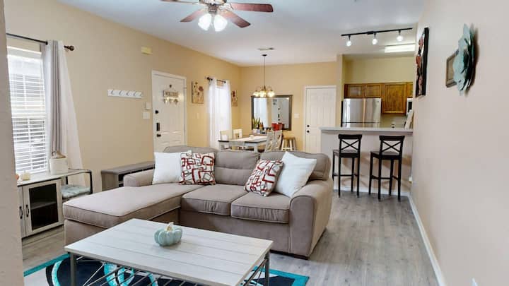 Eloise's Little Haven - 1.2mi To Kyle Field - Bryan, TX