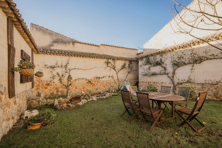 Casa Rural Los Beatos - Tiedra
