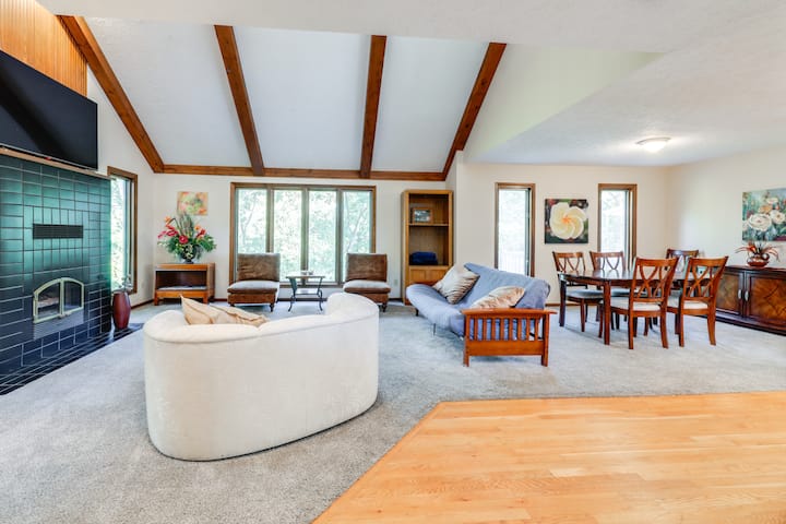 4 Mi To Dtwn Loveland: Private Retreat W/ Decks - Goshen, OH