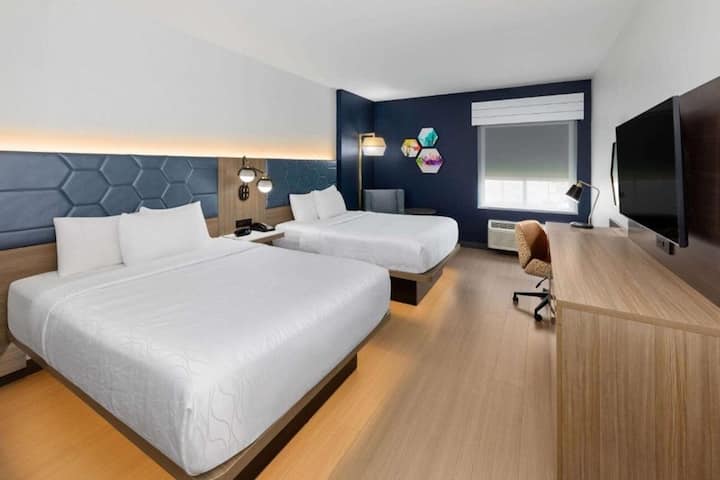 Family-friendly Room | La Quinta San Antonio Nw - Helotes, TX
