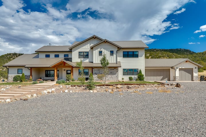 Nat'l Forest Access & Mtn Views: Family Eagar Home - Springerville, AZ