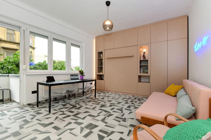 Neon Super Central Spacious Studio On Park & Metro - Budapest