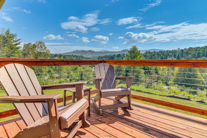 5 Mi To Dtwn, Stunning Views: Weaverville Retreat! - Weaverville, NC