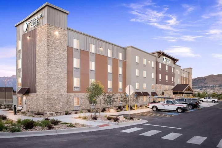 Extended Stay Near Salt Lakecity | Free Parking - ユタ州
