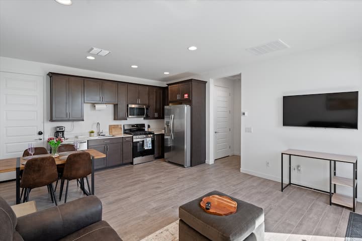 Private Unit In Goodyear- Baseball/golf/shopping - Goodyear, AZ