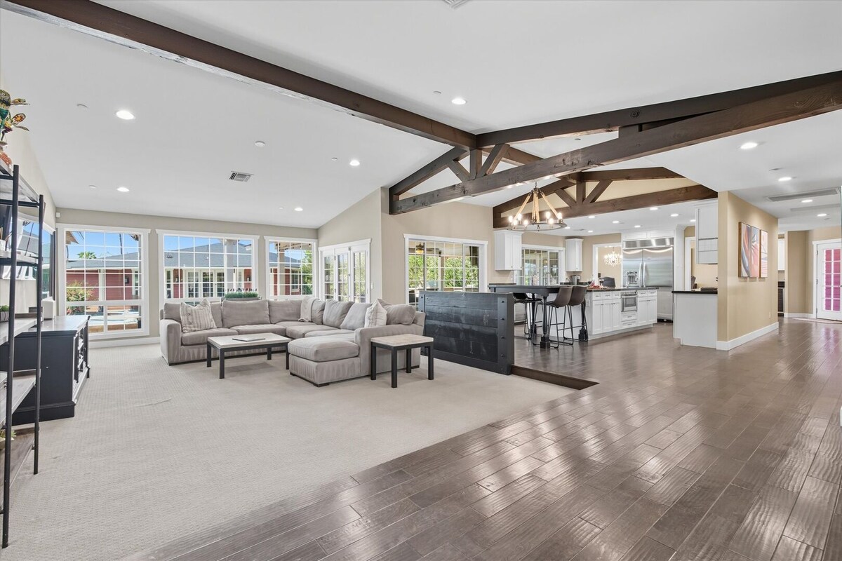 Equinox - Pool & Hot Tub -Trampoline -Games & More - Houses for Rent in ...