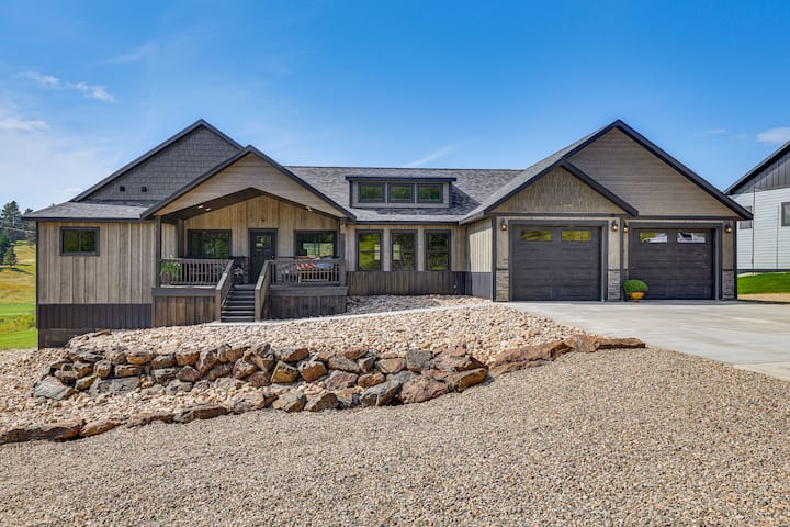 4 Mi To Dtwn Sturgis: Cabin W/ Hot Tub & Game Room - Sturgis, SD