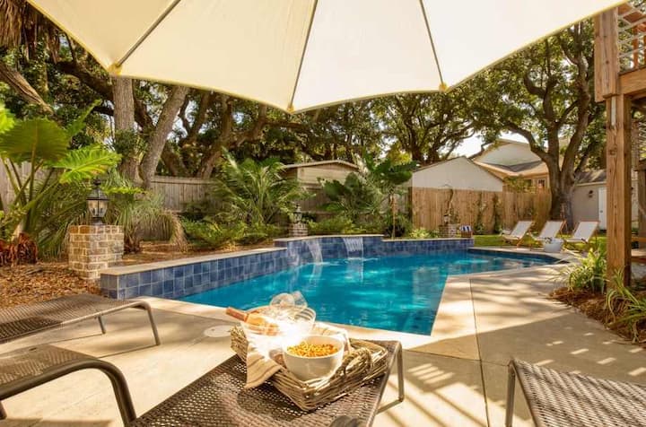 Palmetto Pearl | Outdoor Iop Paradise W. Pool! - Isle of Palms, SC