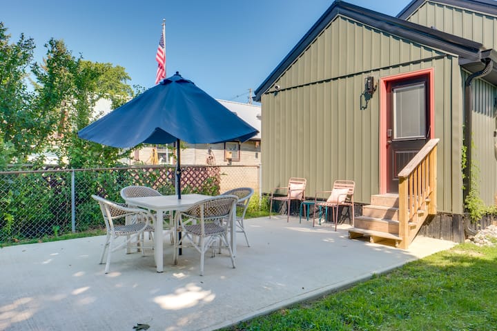 'Zen Haven' Lakefront Erie Home W/ Shore Access - Erie, PA