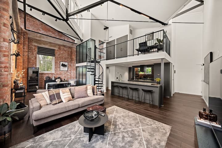 Heritage Charm In Teneriffe | Pool & Parking - Newstead