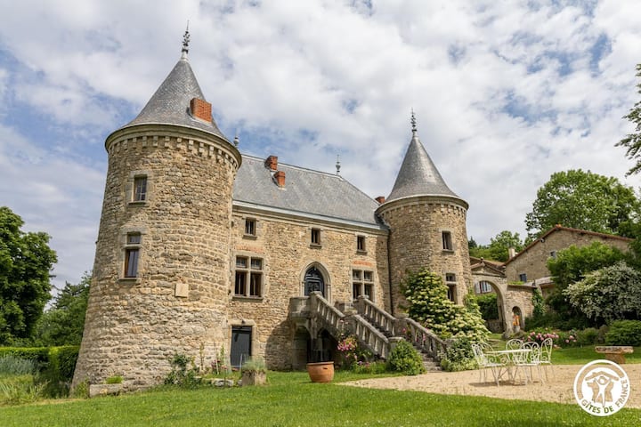 Château De Vaulx Par Guillemine - Thiers
