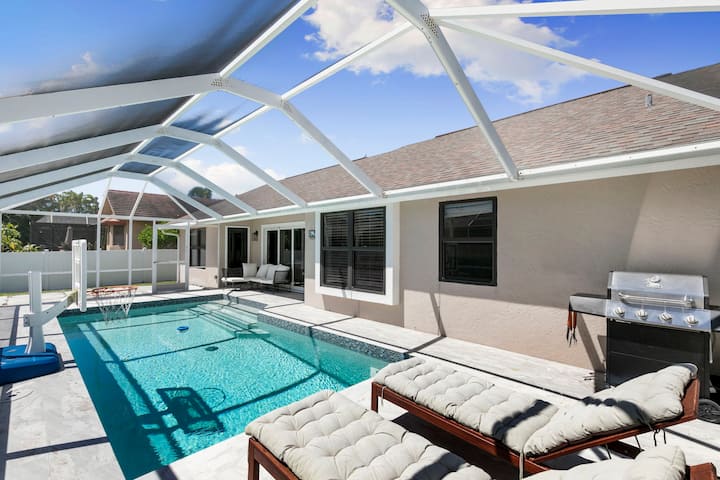 Island Beach House | Heated Pool, Spa & Sauna - Marco Island, FL