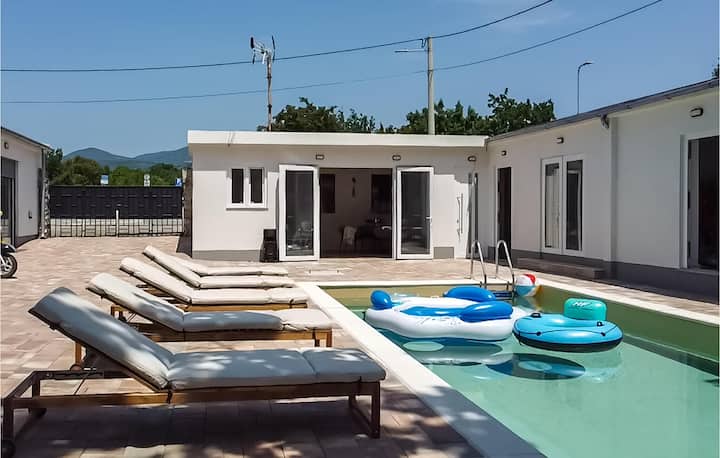 Beautiful Home In Kraljevica - Rijeka
