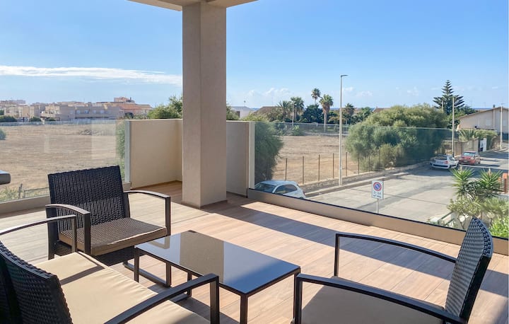 4 Bedroom Awesome Apartment In Kaukana - Marina di Ragusa
