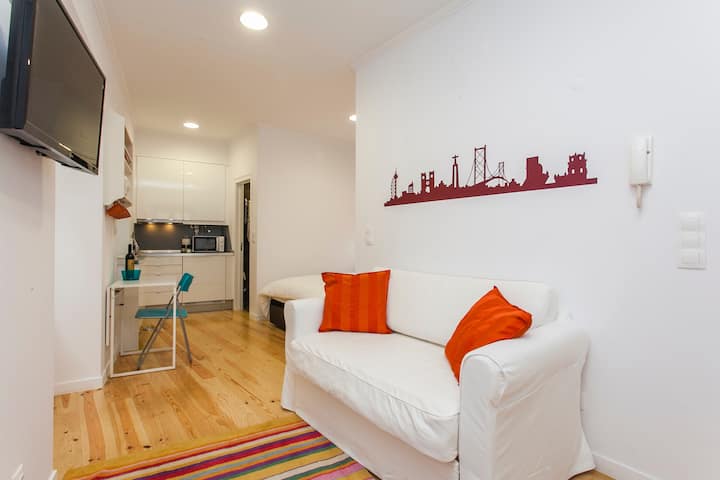 Hidden Gem I In Alfama Perfect To Explore Lisbon - Lisbon
