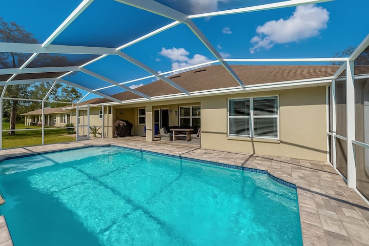 Weeki Wachee And Cabot 4bd Pool Relaxation Escape - Weeki Wachee, FL