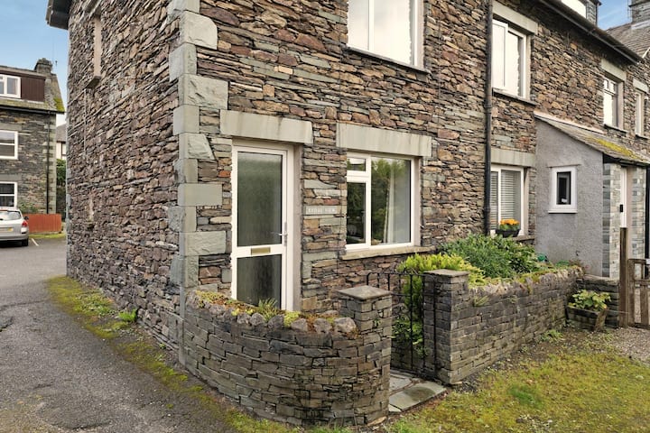 Rydal View Cottage, Sleeps, 3, Central Ambleside - Coniston