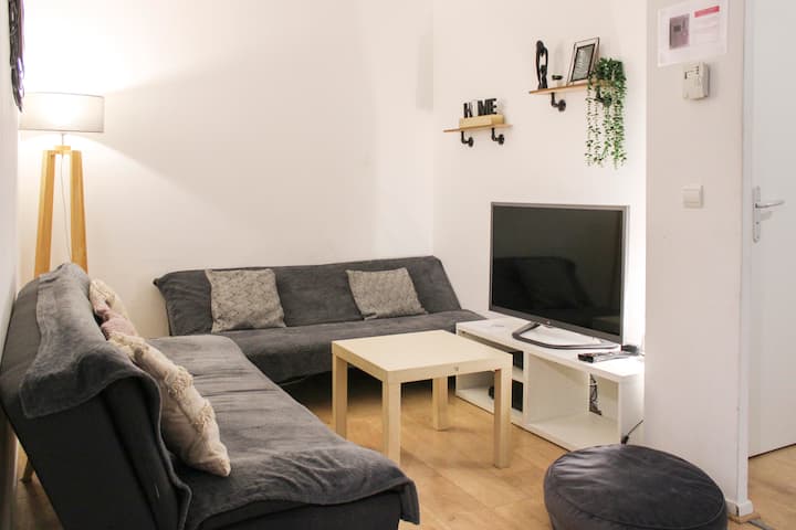 Logement Cosy Et Lumineux Avec Balcon Privé - Aubervilliers