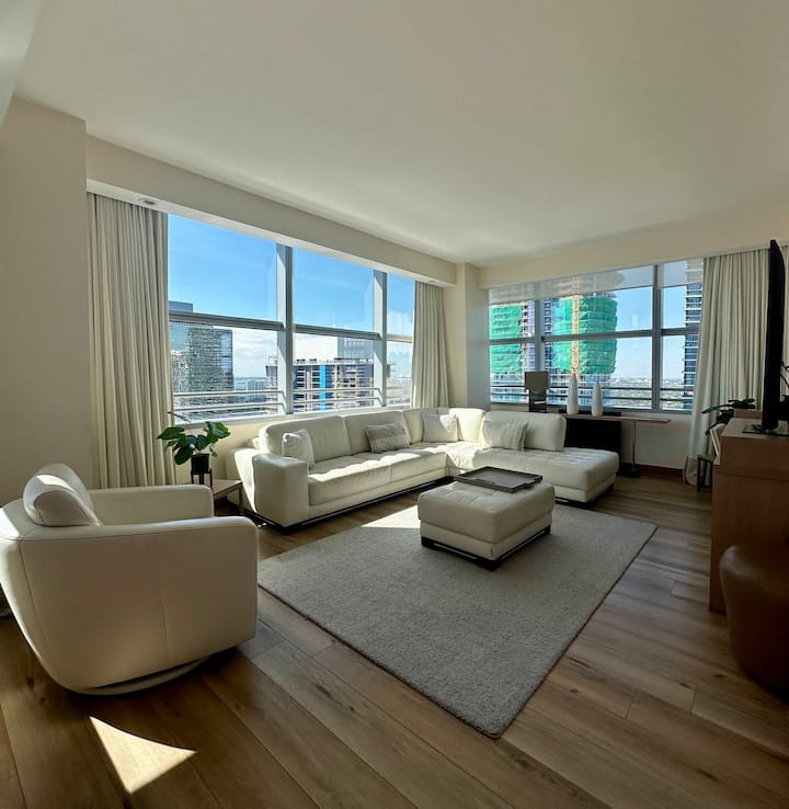 8* Aka Brickell Sea View Balcony 2br Free Parking - Miami, FL