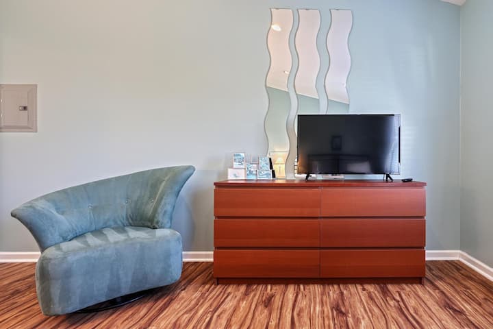 Roomy 500 Sq. Ft Suite W/full Kitchen - Hershey, PA