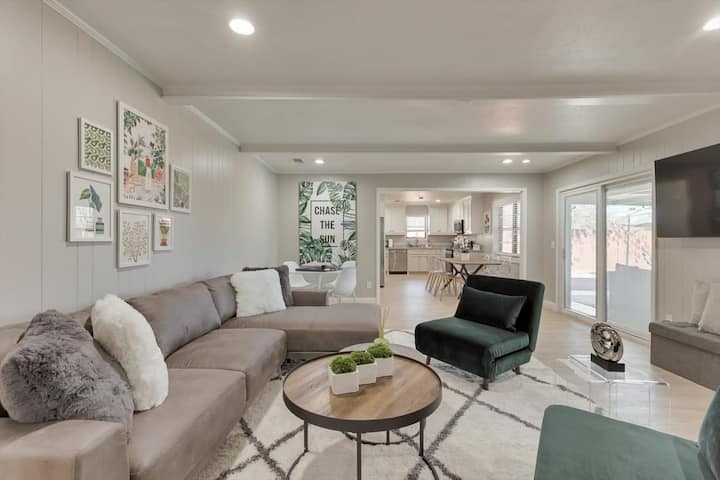 Modern 5br Oasis With Pool Near Dallas – Ideal For - プレイノ, TX