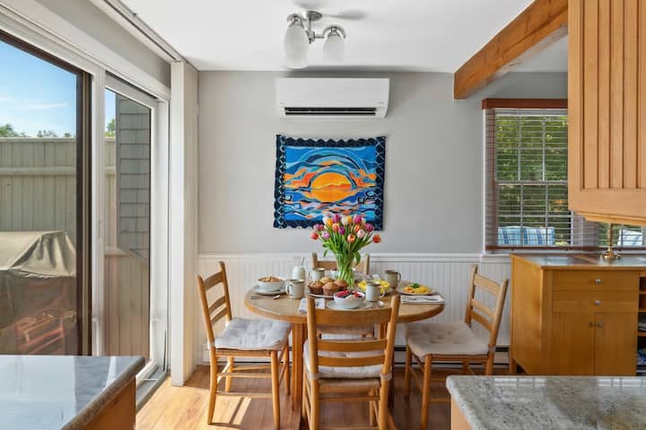 West End Ptown 2br Condo | Private Patio & Parking - Provincetown, MA